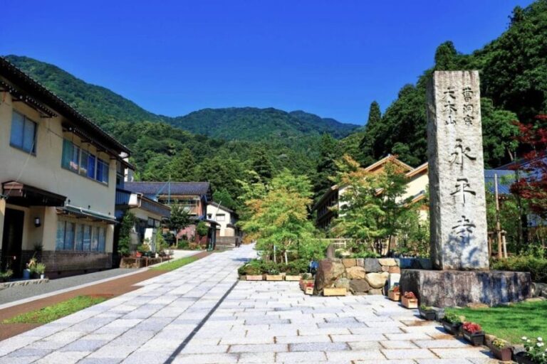 From Kanazawa: Eiheiji Buddhist Temple & Fukui Castle Town - A Deep Dive into the Day’s Highlights