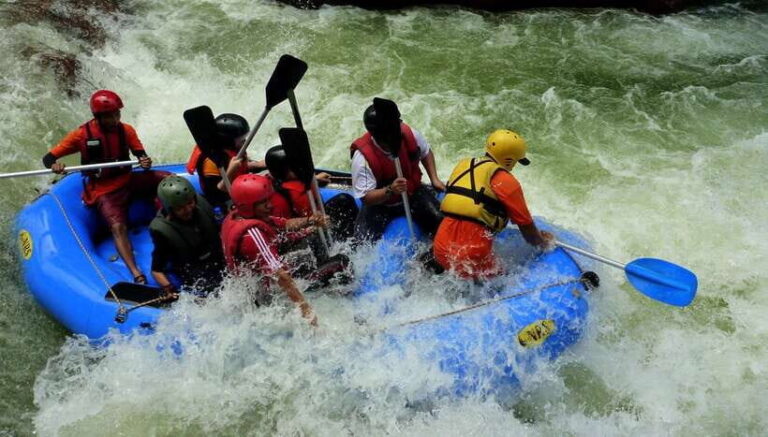 From Kuala Lumpur: Kampar River White Water Rafting