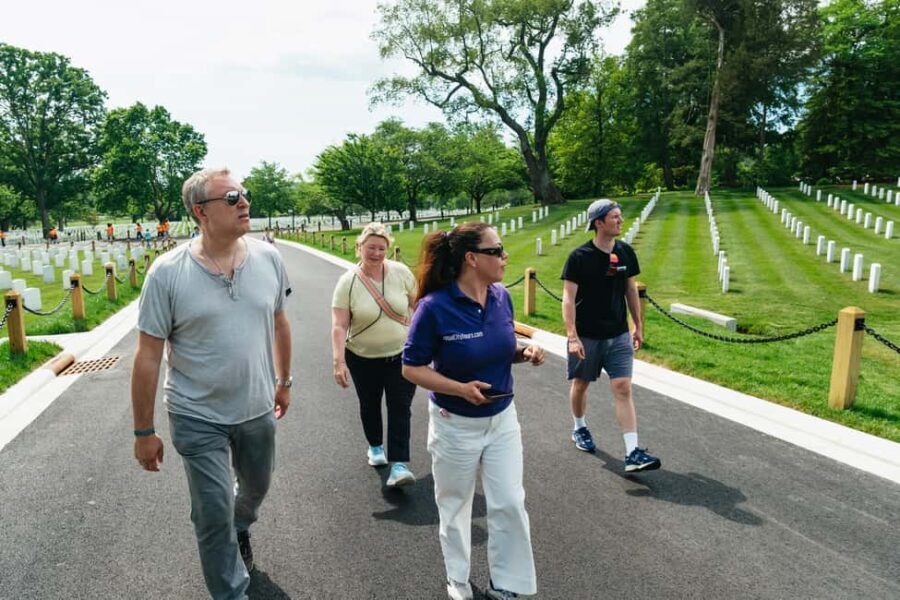 From Manhattan or New Jersey: Washington DC in a Day Tour - The Quality of the Guide and Group Size