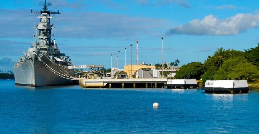 From Maui, Kauai or Kona: Pearl Harbor Heroes Deluxe - The Itinerary in Detail