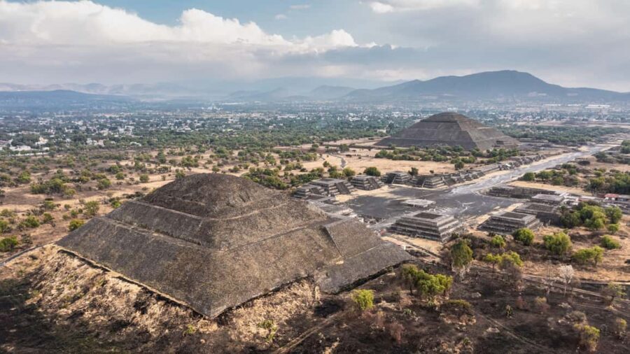 From Mexico City: 1-day tour of the Basilica of Guadalupe and Teotihuacan - What Makes This Tour Stand Out