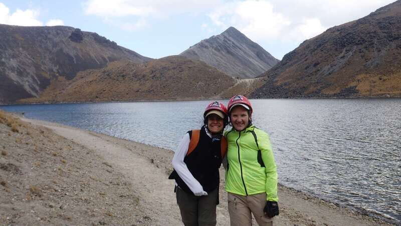 From Mexico City: Full Day Volcano Crater and Lake Hike - What Makes This Tour Stand Out