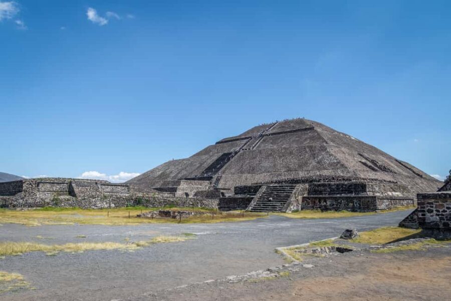 From Mexico City: Half-day tour to Teotihuacan - The Advantages of a Guided Tour