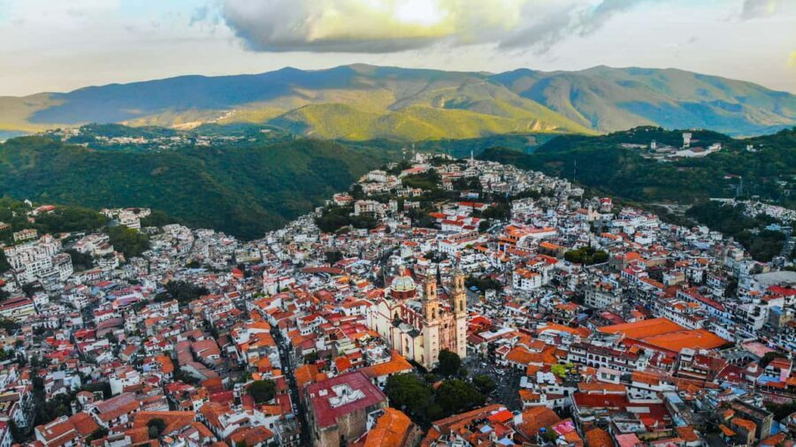 From Mexico City: Tour of Taxco, Cuernavaca, and Pre-Hispanic Mine - An Introduction to the Tour Experience