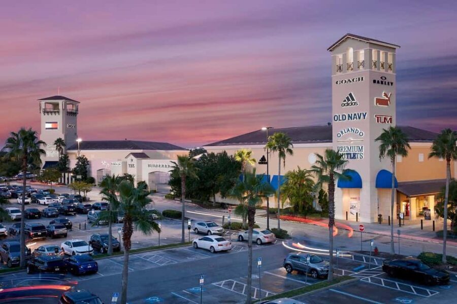 From Orlando: SeaWorld and Clearwater Beach 5-Day Group Tour - Day 3: Relax on Clearwater Beach and possible dolphin spotting