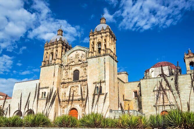 From Puerto Escondido Getaway to Oaxaca in 1 day - Key Points