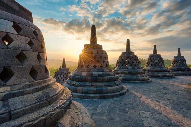 From Semarang port: Borobudur Temple excursion - Cruise Ship Traveler - The Itinerary in Detail