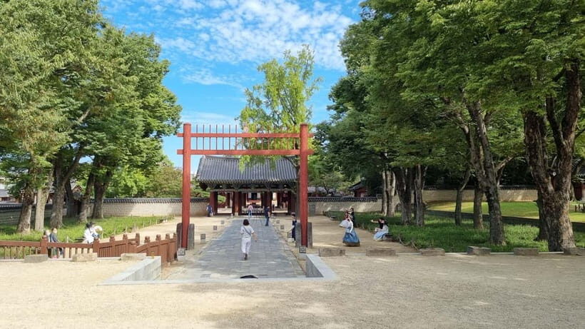 From Seoul: Jeonju Hanok Village and Maisan Tapsa Temple - The Value of This Tour