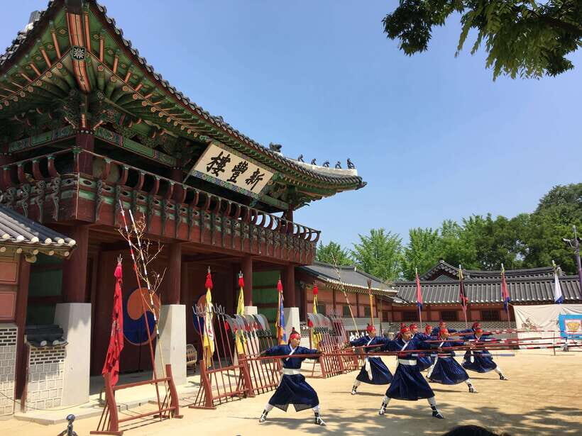 From Seoul: Starfield Library, Hwaseong , Gwangmyeong Cave - Experience Breakdown