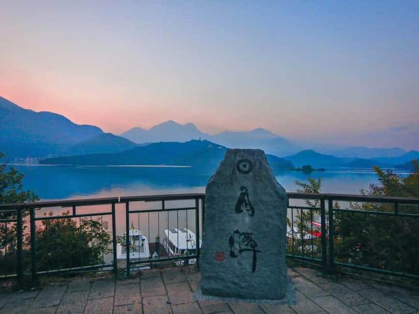 From Taipei: Sun Moon Lake, Temples and Tea Factory Day Trip - The Itinerary Breakdown