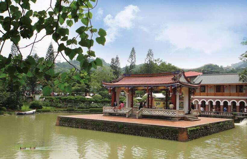 From Taipei : Taichung Highlights & Cultural Private Tour - Analyzing the Value and Overall Experience