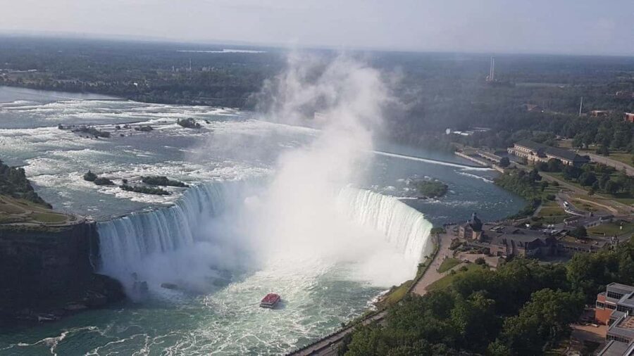 From Toronto Small-Group 7 Guests Max - Includes Boat Cruise - FAQs