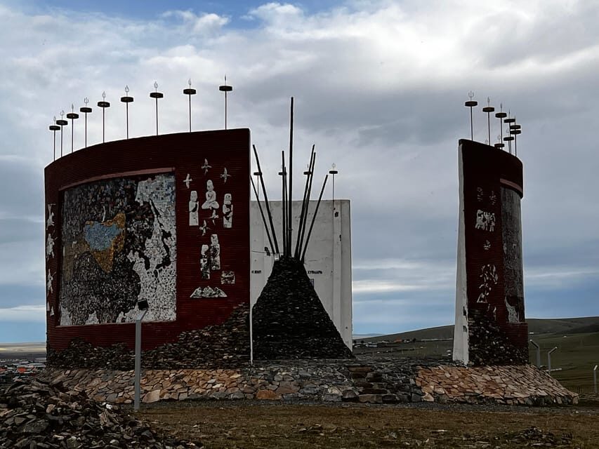 From Ulaanbaatar: Central Mongolia Guided 3-Day Tour - Day 2: Desert Life and Nomadic Hospitality — The Semi-Gobi
