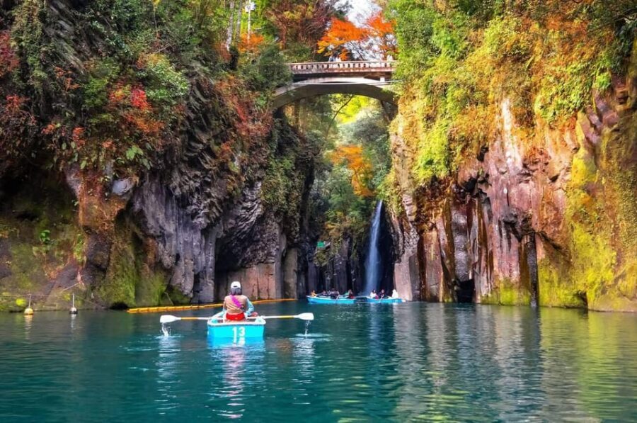 Fukuoka: Takachiho Gorge and Shrine Private Day Trip - Exploring Takachiho Gorge: Nature’s Masterpiece