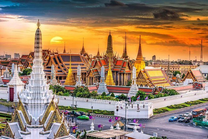 Full-Day Bangkok Landmark Tour with Lunch and Guide - The Itinerary: Covering the City’s Most Famous Landmarks