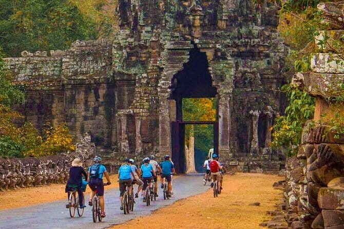 Full-Day Guided Bicycle Tour in Angkor Wat Temple - Authentic Experience and Authentic Camaraderie