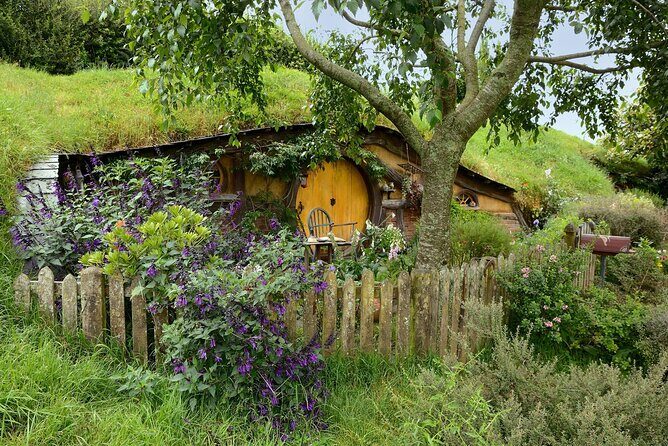 Full Day Hobbiton Movie Set and Rotorua Tour from Auckland - Deep Dive: What Makes This Tour Worth Considering