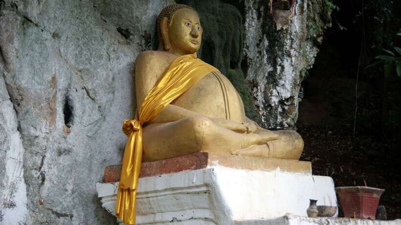 Full-Day Private Guided Pak Ou Caves & Ethnic Village Tour - An In-Depth Look at the Tour