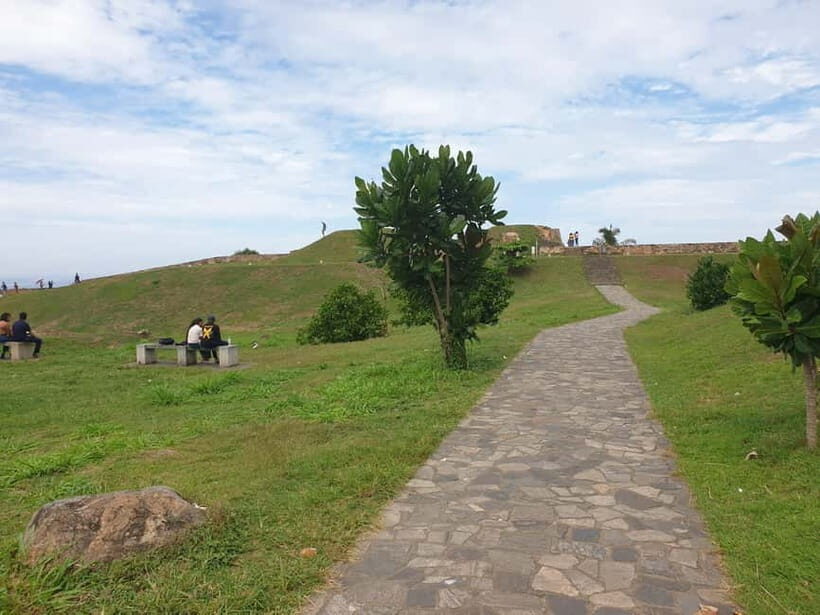 Galle Fort: Walk Through 400 Years of Sparking Stories - A Detailed Look at the Tour Experience
