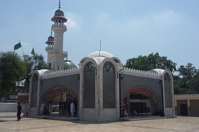 Ganda Singh Border Flag Ceremony 1-day Tour with Dinner - Who Will Love This Experience?