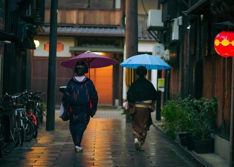 Geisha at Dusk: A Stroll Through Old Kyoto - A Closer Look at the Itinerary