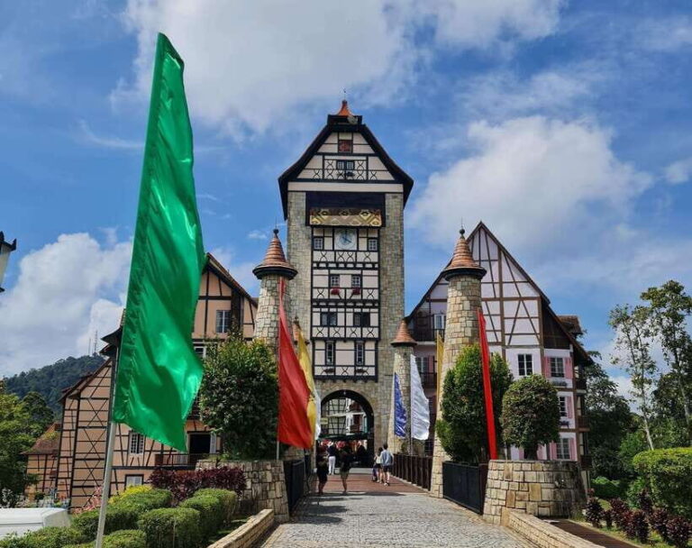 Genting & Colmar: Day Trip Delight - The Excitement of Genting Highlands