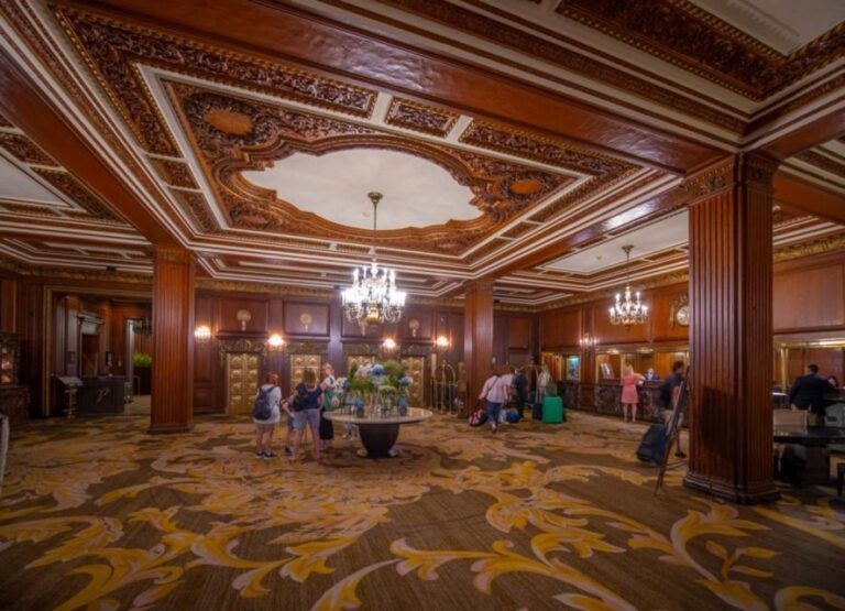 Ghost stories of Boston  Night Private Tour - Why It’s a Good Choice for Boston Visitors