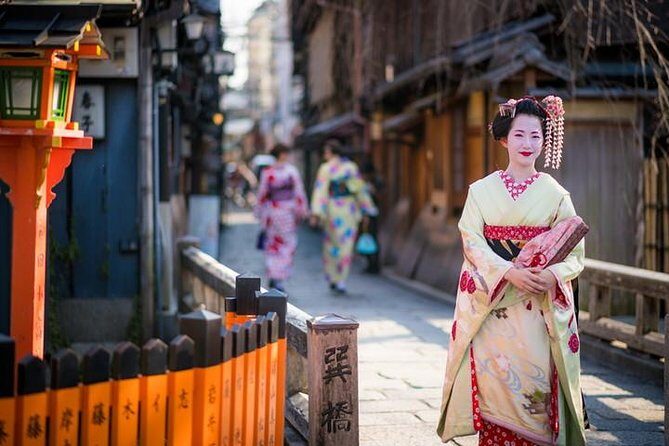 Gion and Fushimi Inari Shrine Kyoto Highlights with Government-Licensed Guide - Practical Aspects and Value