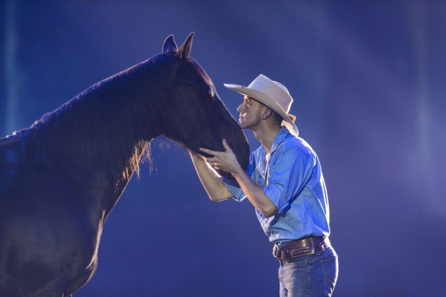 Gold Coast: Australian Outback Spectacular Dinner & Show - What You Can Expect During the Evening