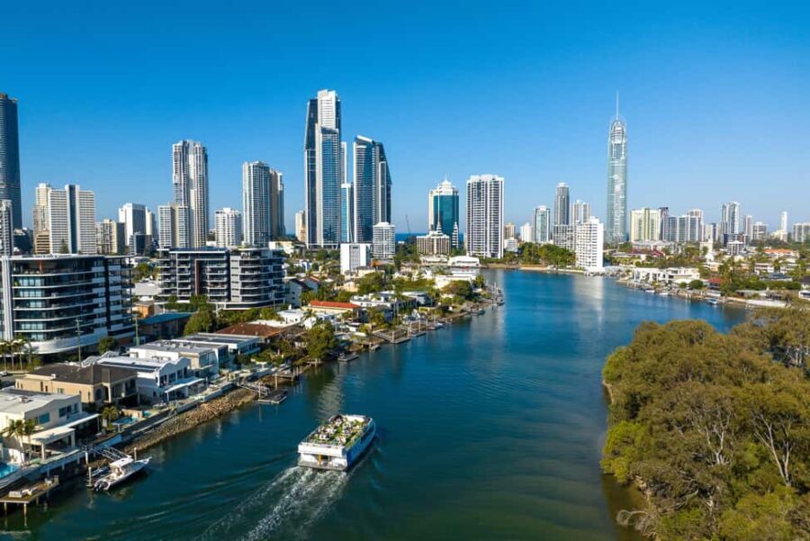 Gold Coast: Sightseeing Cruise with Buffet Lunch - The Buffet and Culinary Highlights