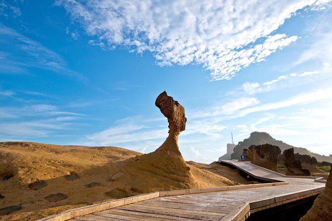 Golden Jiufen: Old Street, Teahouse Bliss, Gold Museum & Beyond - Practical Details and What to Expect