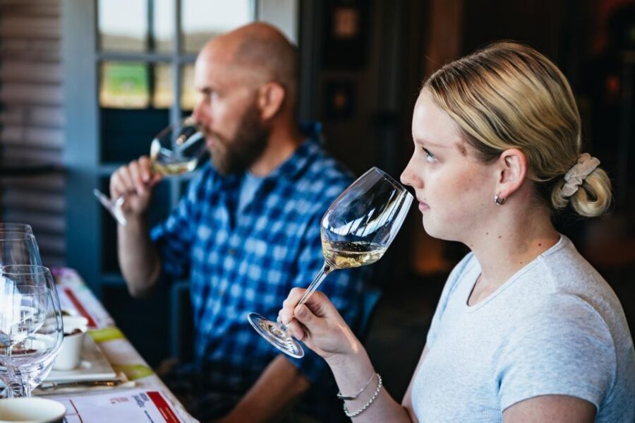 Granite Belt: Winemakers Winetasting Experience & Cheese - What You Can Expect During the Tasting