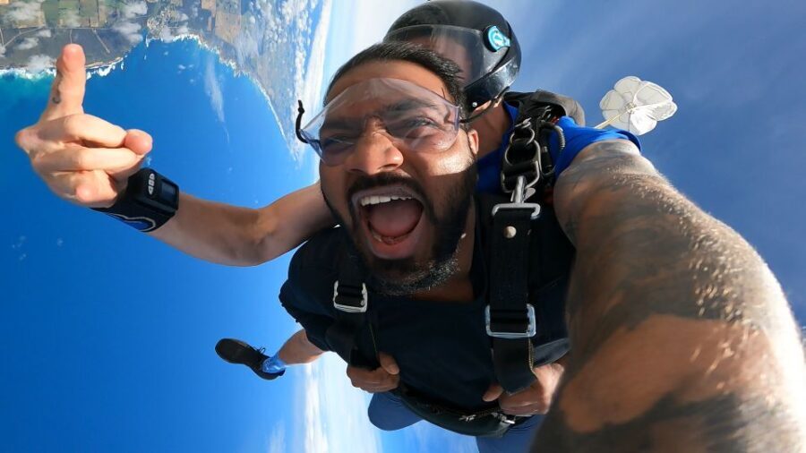 Great Ocean Road: Skydive over the Twelve Apostles - Who Would Love This?