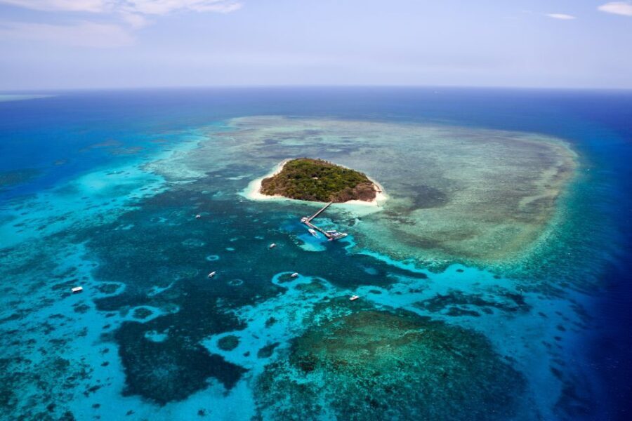 Green Island Fly & Cruise Package - Exploring Green Island