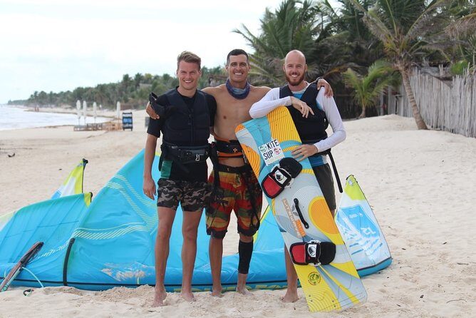Group Kiteboarding Lesson in Tulum - A Detailed Look at What You Can Expect