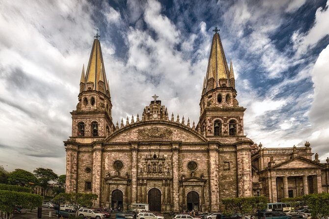 Guadalajara and Tlaquepaque City Sightseeing Tour - Transportation and Group Size