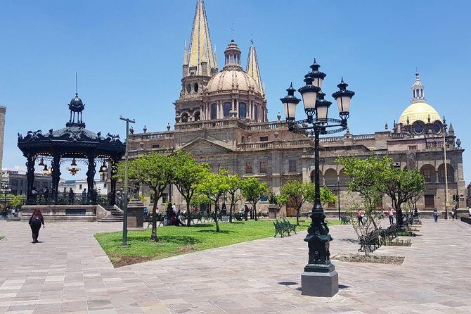 Guadalajara and Tlaquepaque Culture and Shopping - The Practical Details