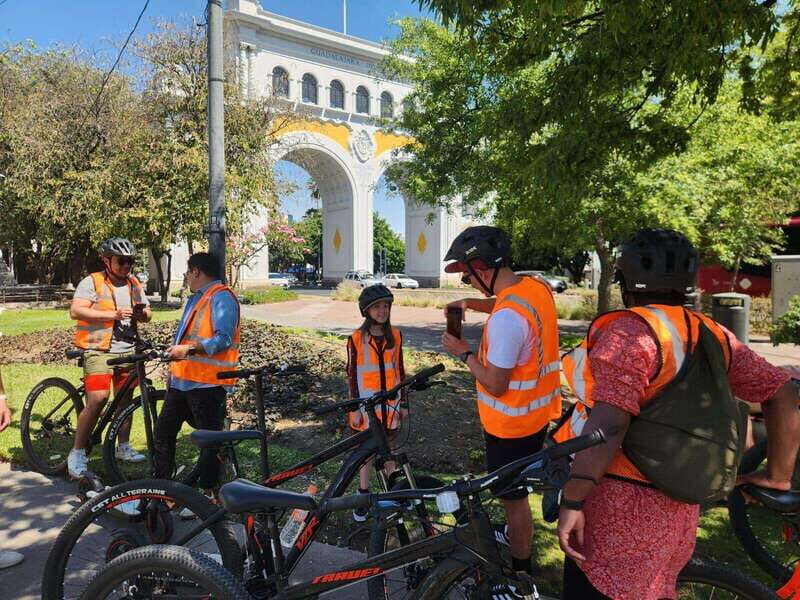 Guadalajara: Bicycle tour of the city visiting places of interest. - What Makes This Tour Stand Out