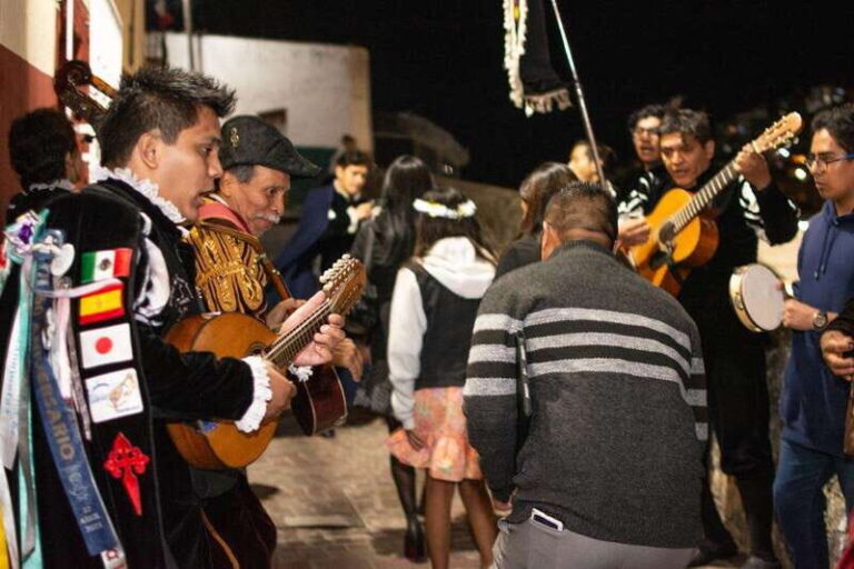 Guanajuato: Night Walk with the Estudiantina - What You Can Expect from the Experience