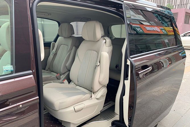 Guangzhou Baiyun Airport to Shenzhen private Transfer service. - The Vehicle & Comfort
