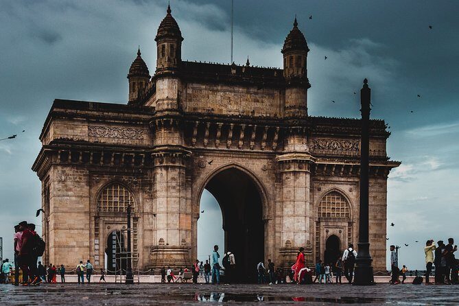 Guided Night Walking Tour in Mumbai - Explore the best nightlife with a local - What You Can Expect from the Experience