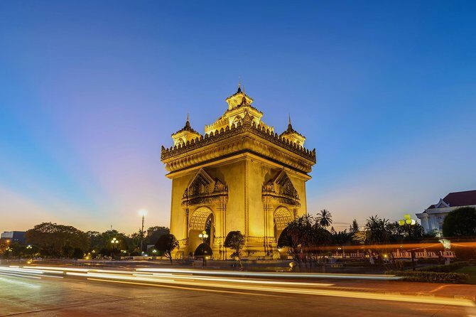 Guided Vientiane City and Buddha Park Full-Day Tour - Climbing Patuxai for City Views