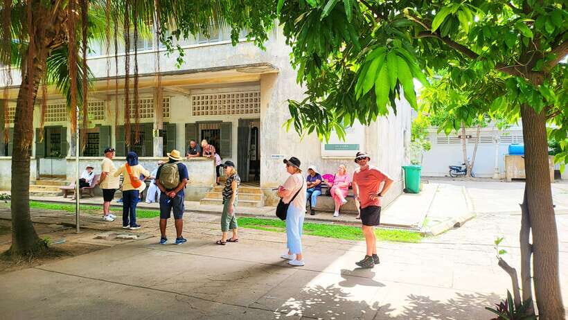 Half Day: Dark Year of Phnom Penh and Survivor Encounter - What to Expect and How to Prepare