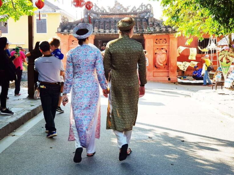 Half-day Discover Hoi An In Elegant Ao Dai - Deep Dive into the Itinerary