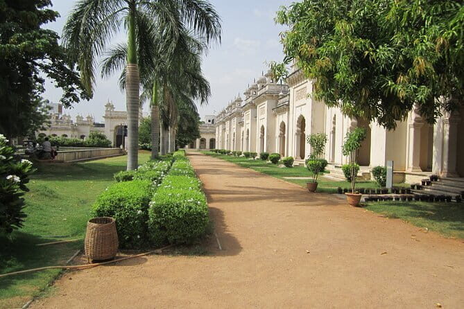 Half Day Hyderabad City Historical Walking Tour at Charminar - An In-Depth Look at the Itinerary
