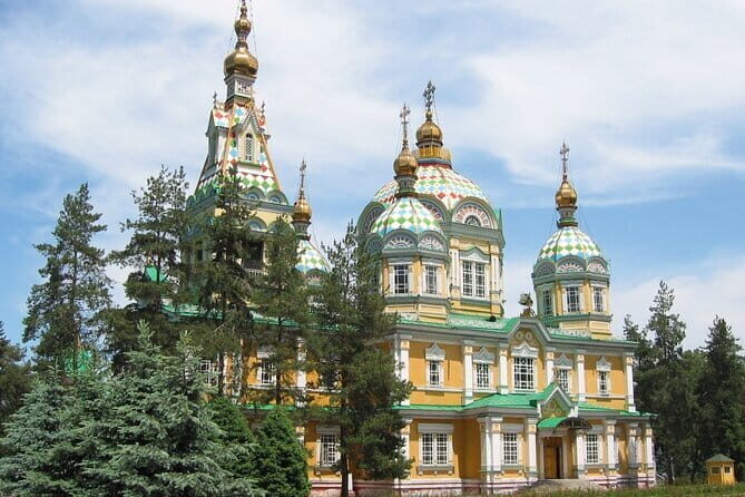 Half Day Private Guided Tour in Almaty - Detailed Breakdown of the Itinerary