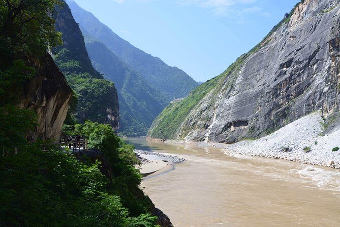 Half-Day Private Tour Tiger Leaping Gorge in Lijiang - Detailed Review of the Half-Day Tiger Leaping Gorge Tour