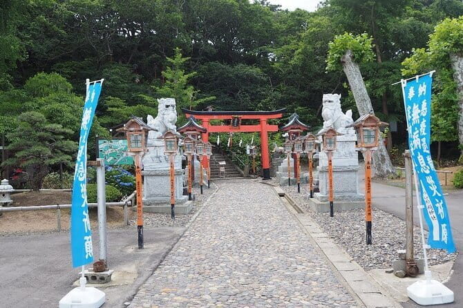 Half Day Takayama Inari Shrine Tour with Licensed Guide - Authentic Insights from Travelers