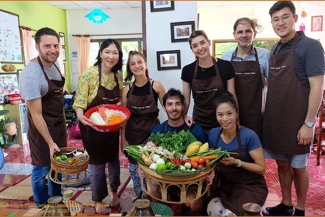 Half-Day Thai Cooking Class with organic ingredients - Why Travelers Love This Experience