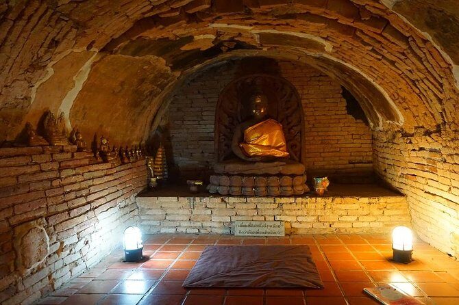 Half Day Umong Temple and Monk Chanting at Doi Suthep Temple ( Private tour) - Hidden Gem: Wat Pha Lat